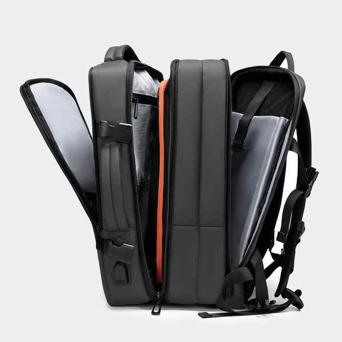 The Expandable Backpack | Ebrand Perú